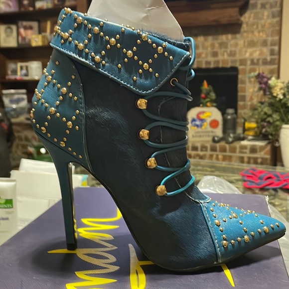 London Trash | Shoes | London Trash Ankle Boot | Poshmark